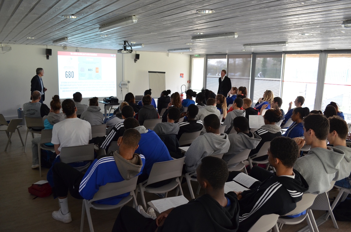 Les jeunes du CFBB sensibilisés aux risques liés aux paris sportifs | FFBB