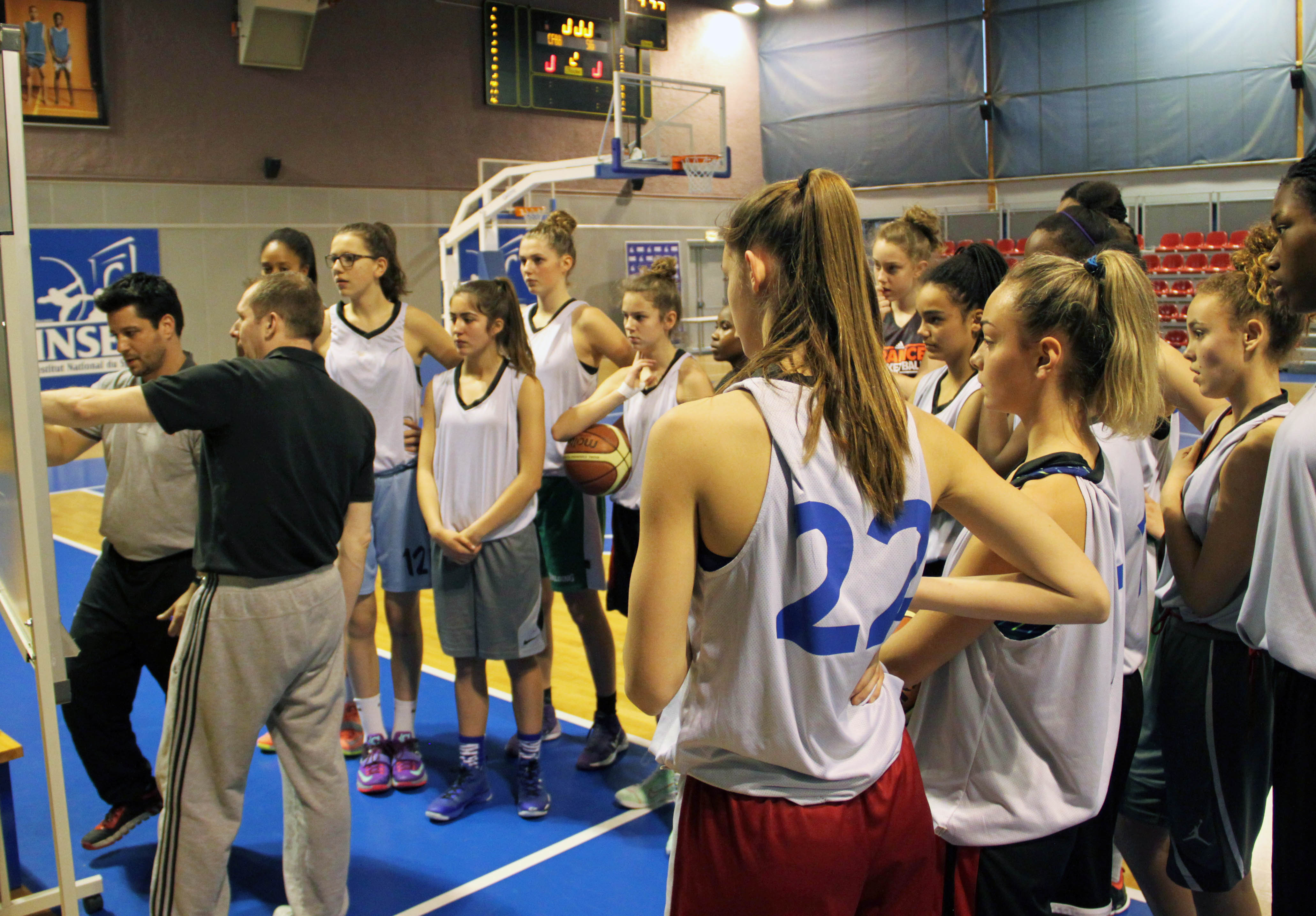 10 joueuses feront leur entrée au CFBB en 2015 | FFBB