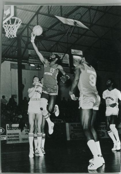 Une rue Jacques Cachemire à Pointe à Pitre | FFBB